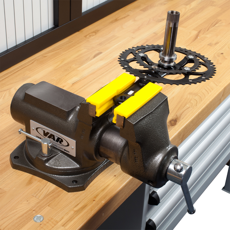 Professional bench vise w/ swivelling base - 125mm