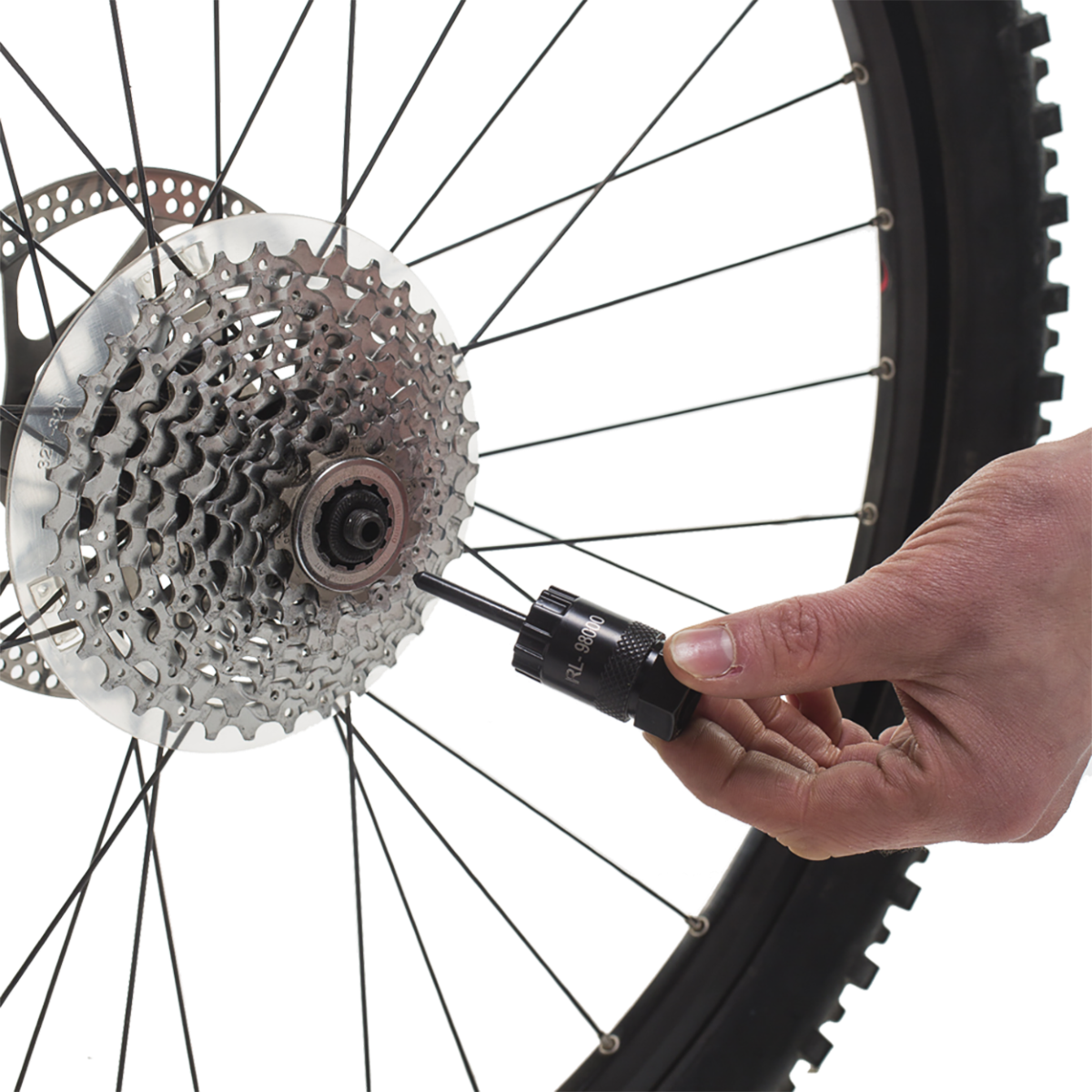 Démonte cassette avec pilote Shimano Hyperglide...sur carte