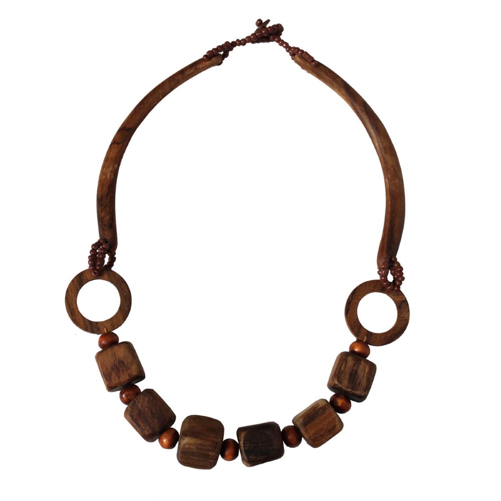 Collier bois artisanal et original cubes en bois naturel brut Collier bois artisanal et original cubes en bois naturel brut